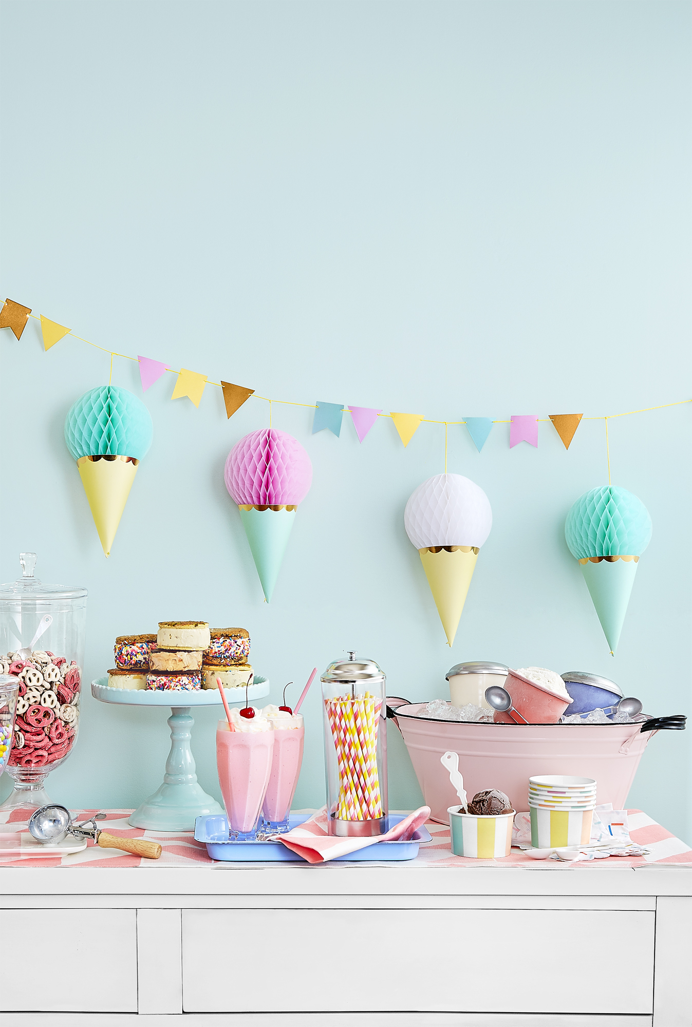 15 DIY Birthday Party Decoration Ideas Cute Homemade Birthday Party Decor