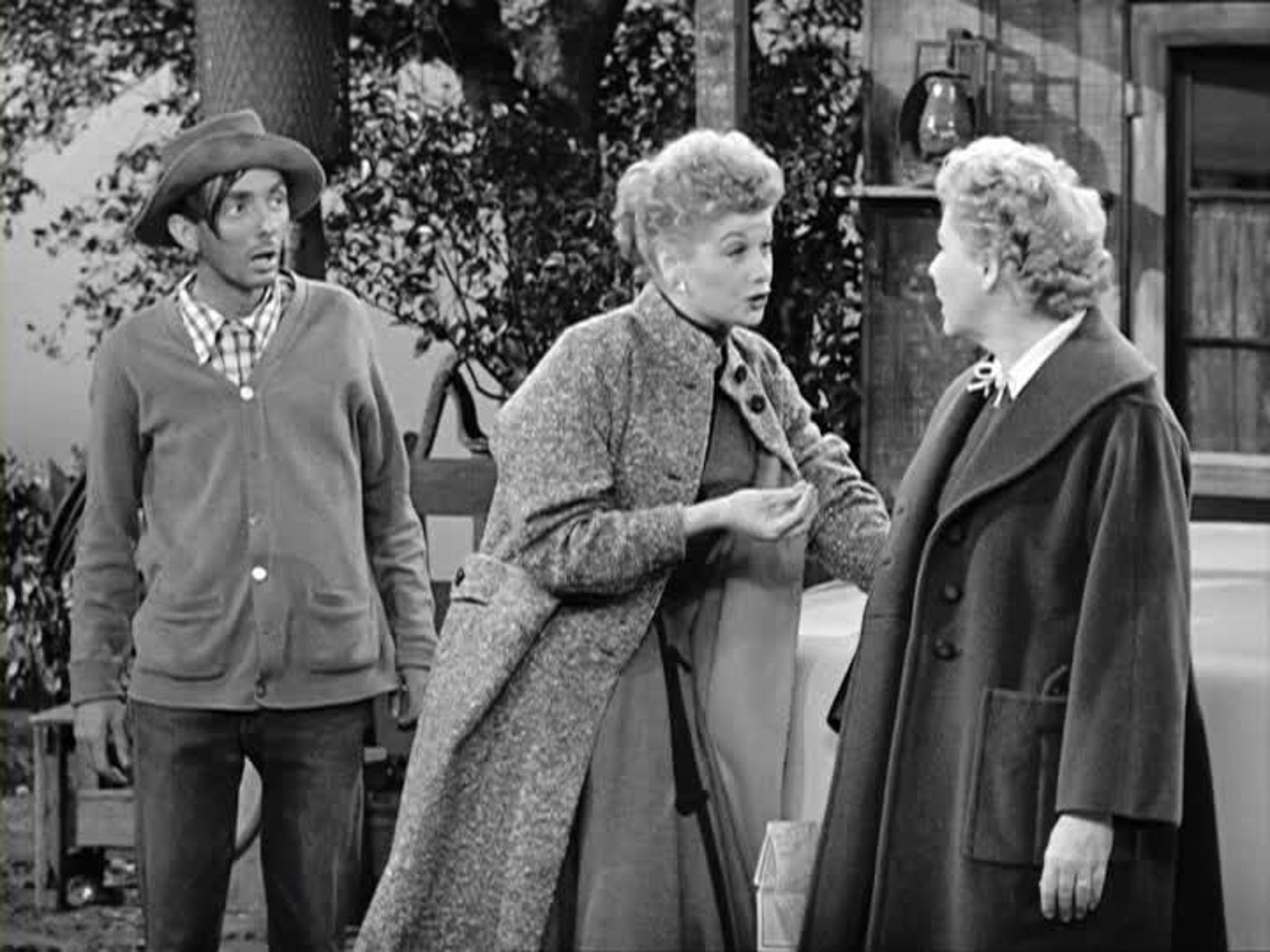 Lucille Ball and Vivian Vance Photos - I Love Lucy Cast Images