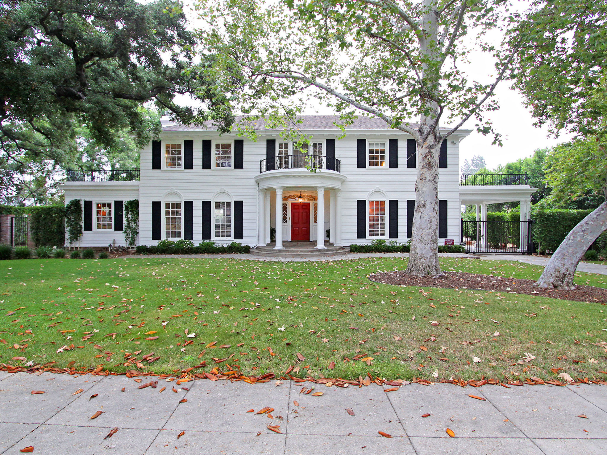 Father Of The Bride House The Father Of The Bride House Is Located In